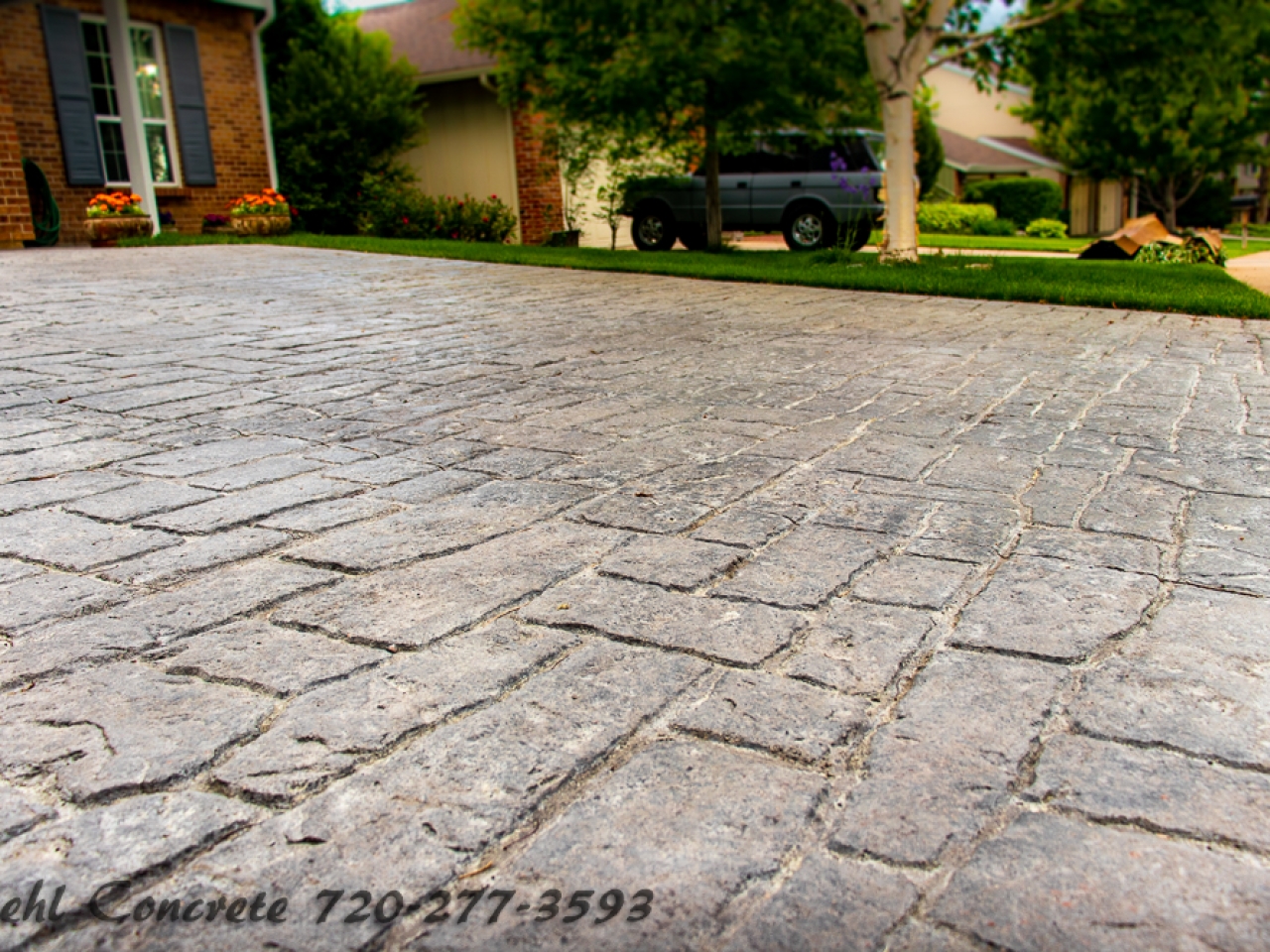 Concrete Driveways | New Home | Driveway Renovations | Diehl Concrete